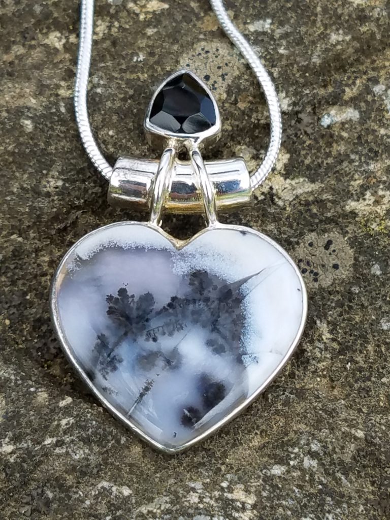 Merlinite Dendritic Agate Heart Shape Pendant Necklace – Animal ...